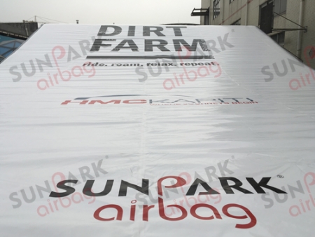 Inflatable Bike Landing - China Sports Airbag Provider