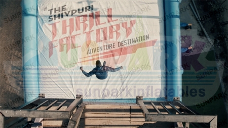 Extreme Airbag Jump: Freefall, High Jump, Stunt Bag & More